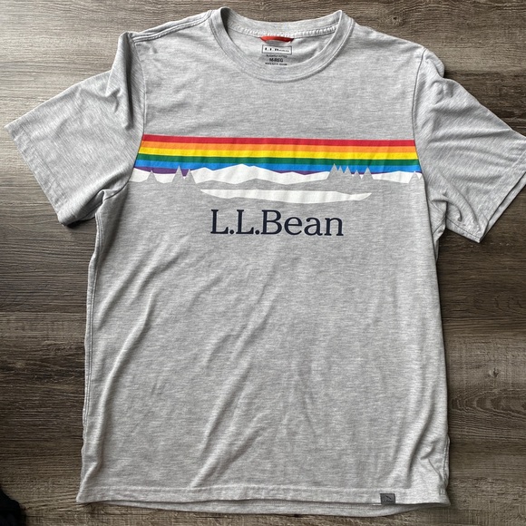 L.L. Bean | Shirts | Ll Bean Tshirt Slightly Fitted Medium | Poshmark